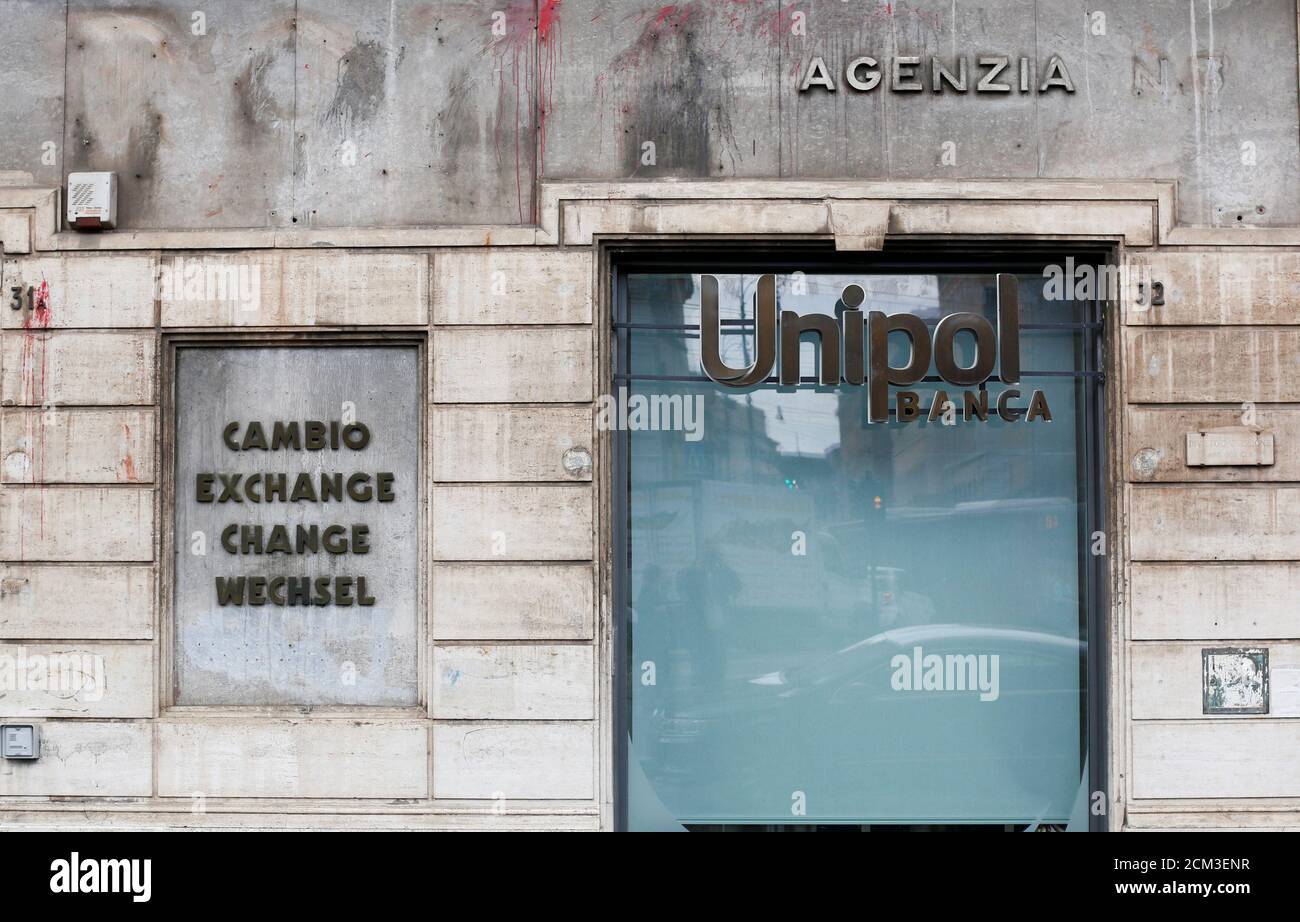 Unipol logo hi-res stock photography and images - Alamy