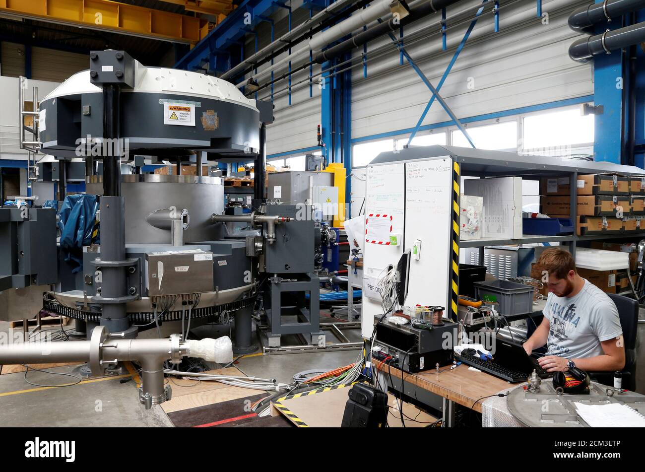 Cyclotrone hi-res stock photography and images - Alamy