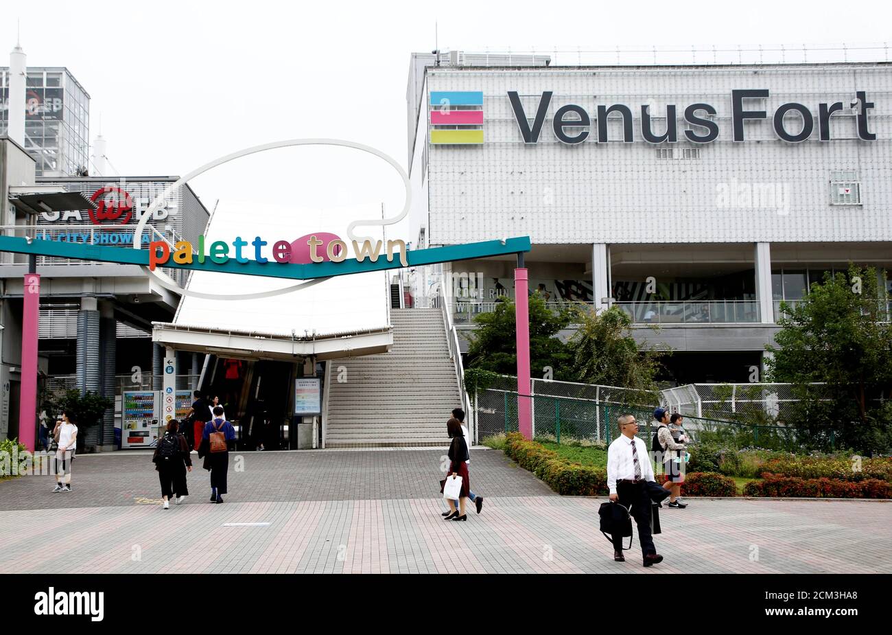 Shopping mall venus fort hi-res stock photography and images - Alamy