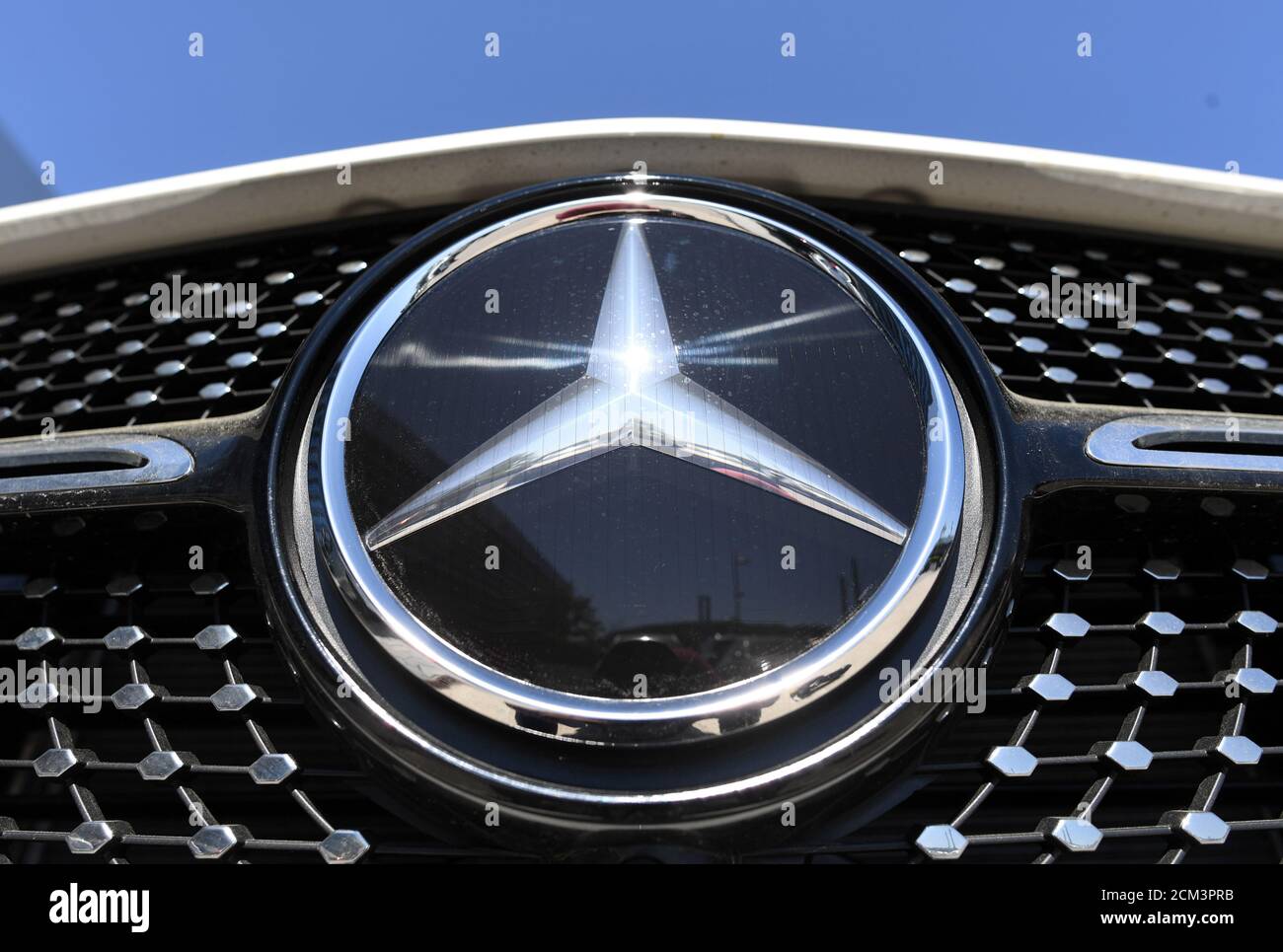Headquarters mercedes benz stuttgart hi-res stock photography and ...