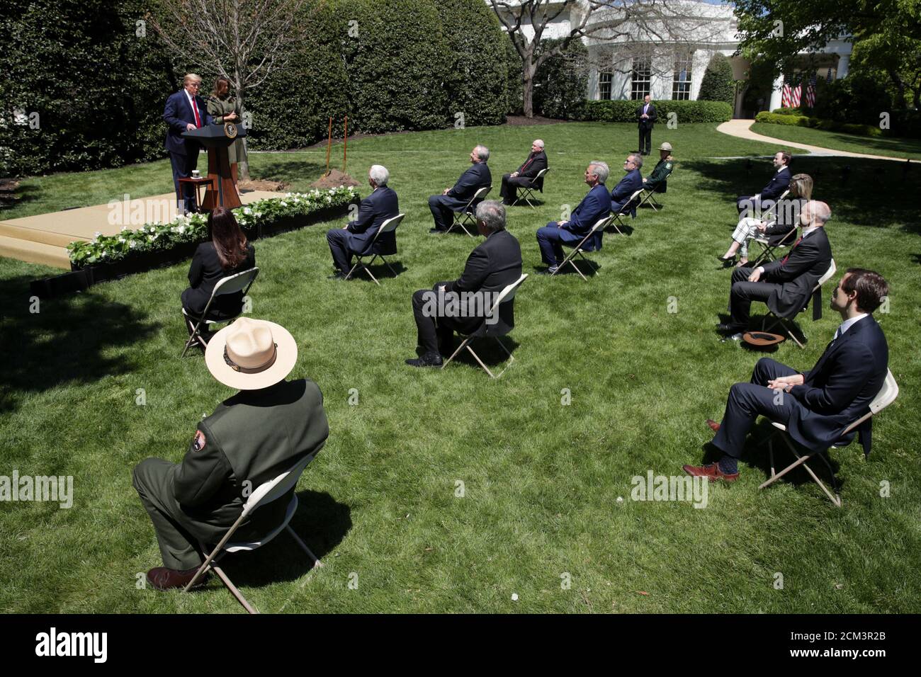 President tree planting white house hi-res stock photography and images ...
