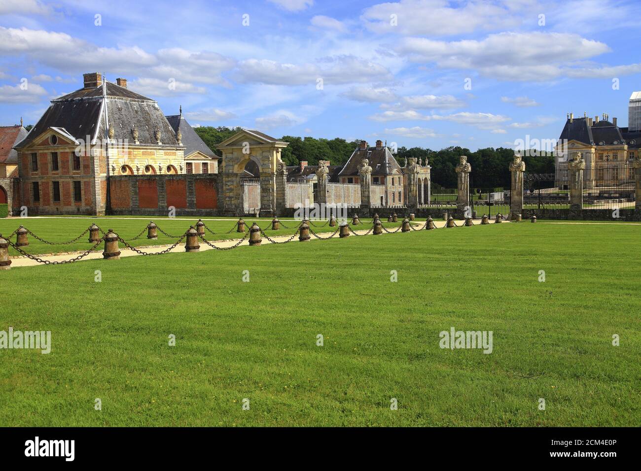France Walle Vikant castle gate Stock Photo - Alamy