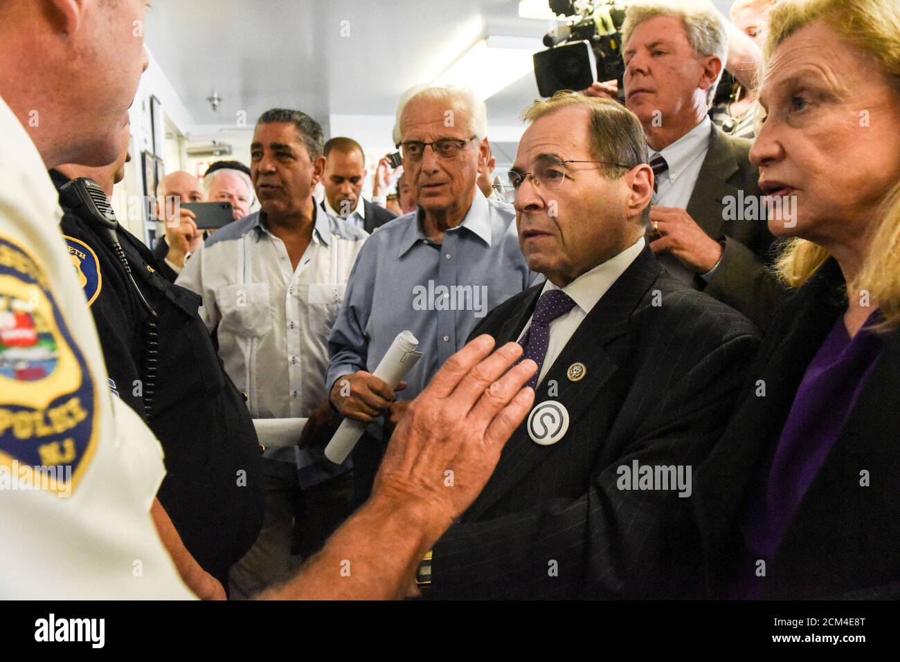 L r frank maloney hi-res stock photography and images - Alamy