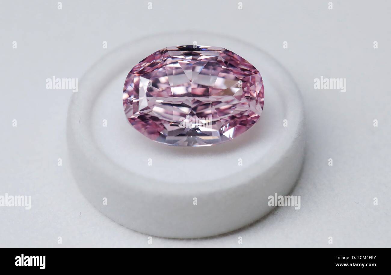 14 carat pink diamond store