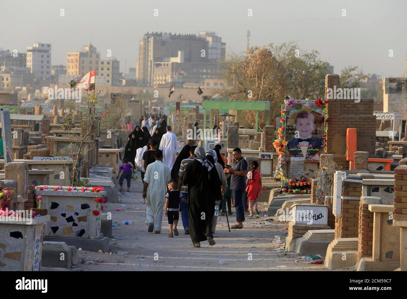 Valley of peace cemetery, iraq hi-res stock photography and images - Alamy