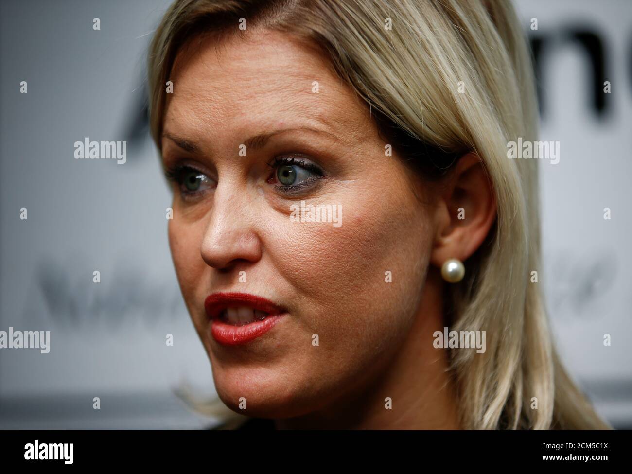 Jennifer robinson julian hi-res stock photography and images - Alamy