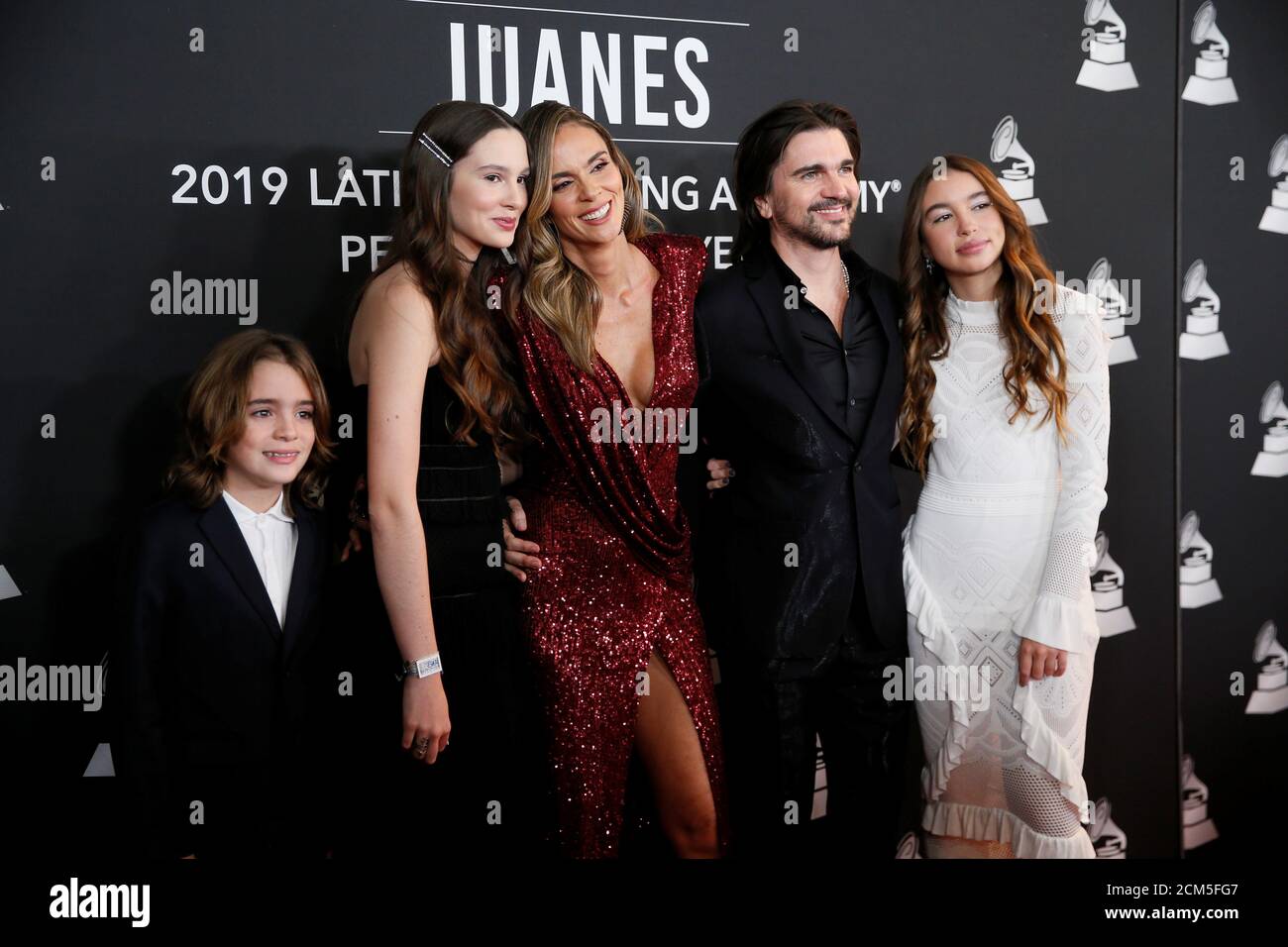Juanes and wife karen martinez hi-res stock photography and images - Alamy