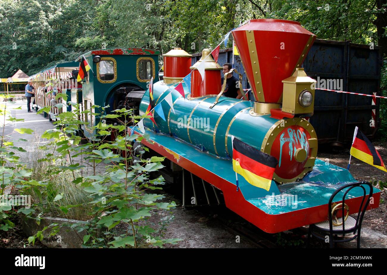 Abandoned amusement park rides hi-res stock photography and images - Alamy