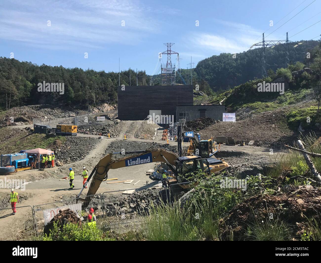 Interconnector cable hi-res stock photography and images - Alamy