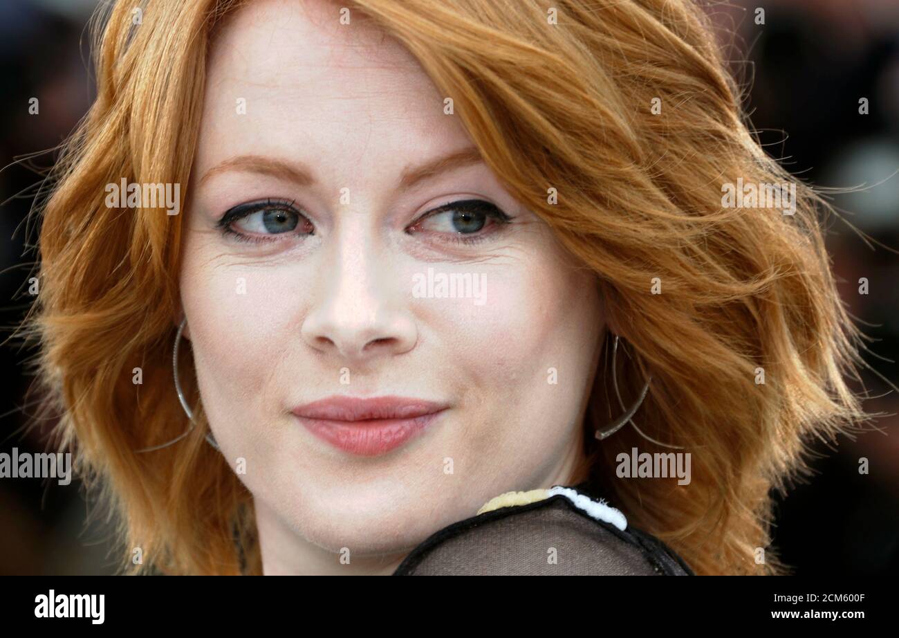 Emily Beecham Little Joe High Resolution Stock Photography and Images ...