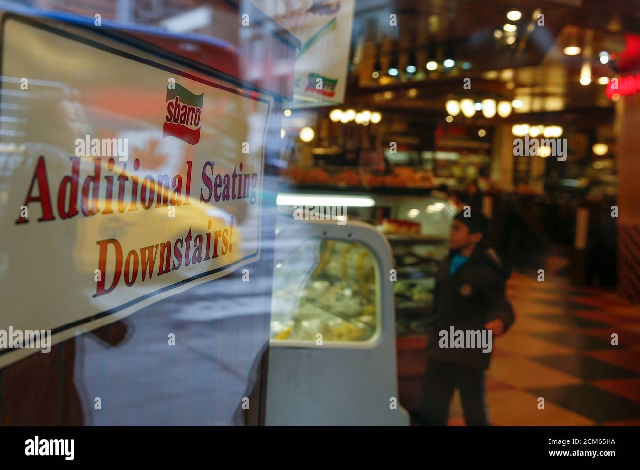 Sbarro Restaurant High Resolution Stock Photography and Images - Alamy