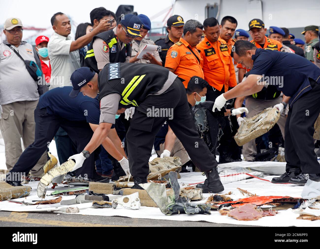 Indonesia crash lion air accident jakarta hi-res stock photography and ...