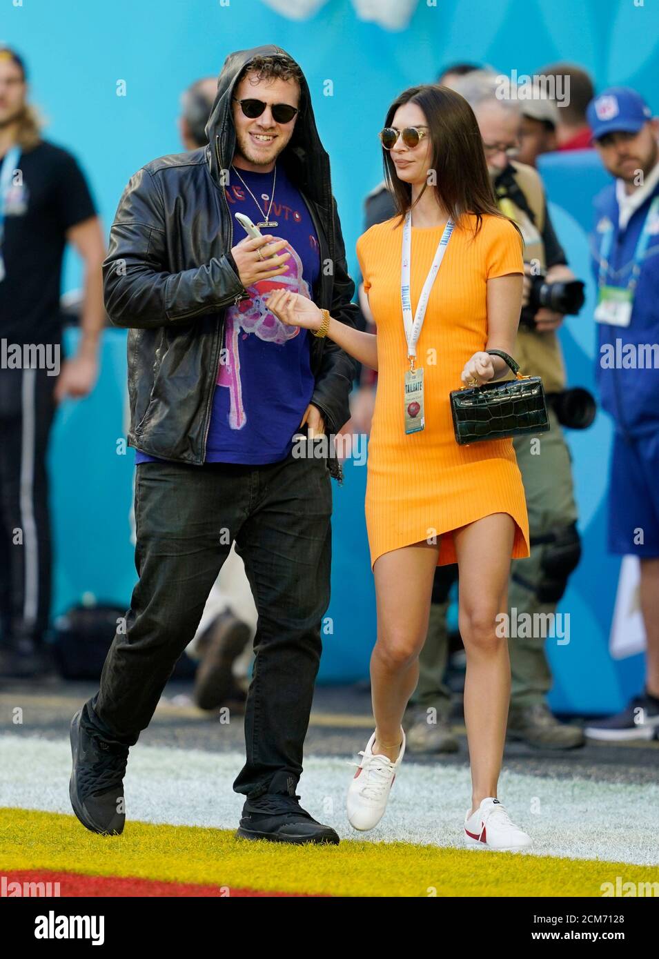 Emily ratajkowski sebastian hi-res stock photography and images - Alamy