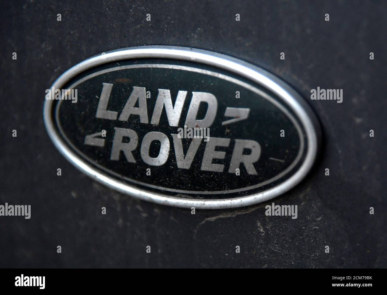 Land rover racing hi-res stock photography and images - Alamy