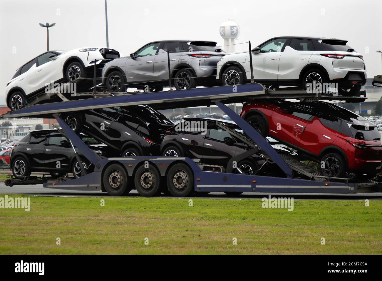 Truck Carrying Cars High Resolution Stock Photography and Images - Alamy