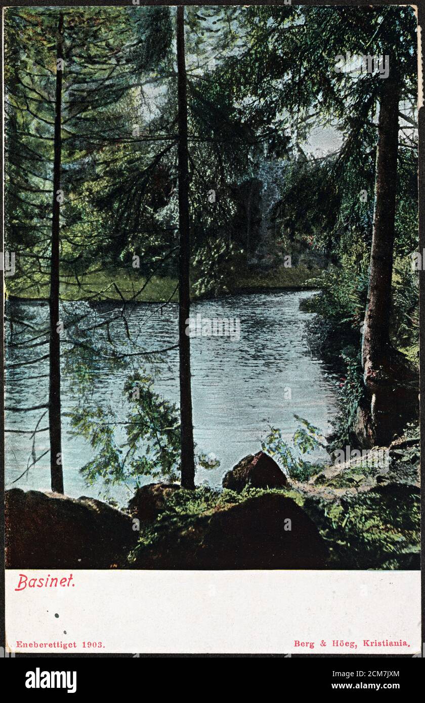 Basinet hi-res stock photography and images - Alamy