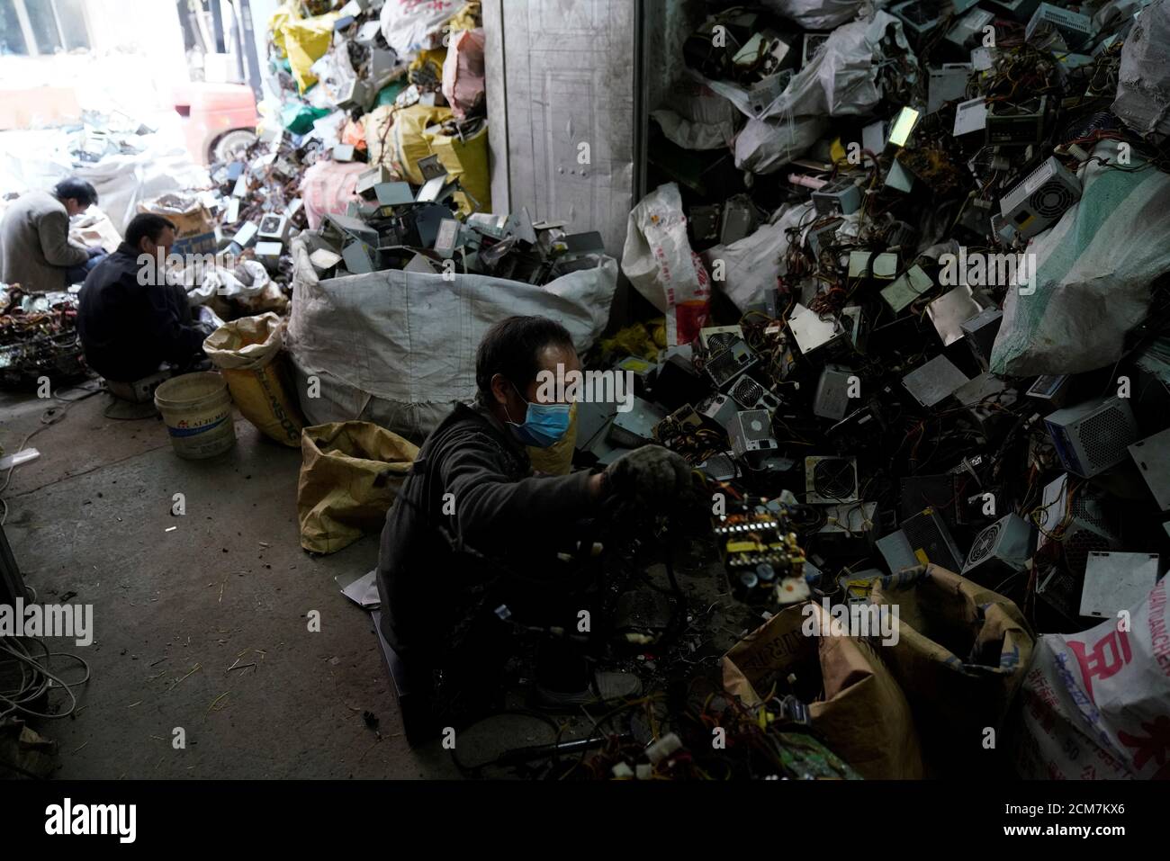 Electronic waste china hi-res stock photography and images - Alamy