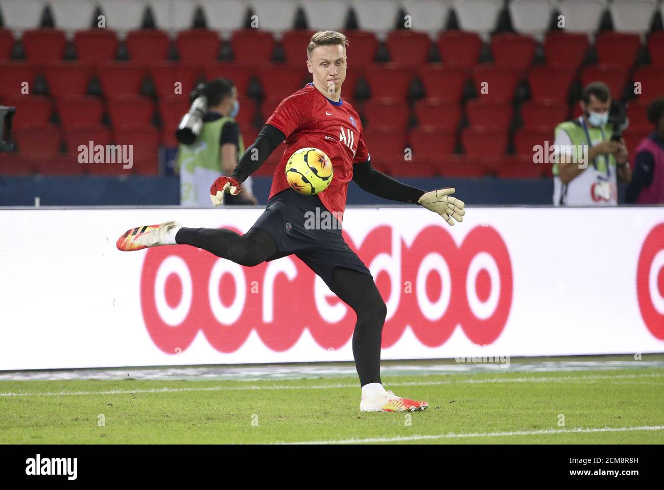 Marcin bulka psg hi-res stock photography and images - Alamy