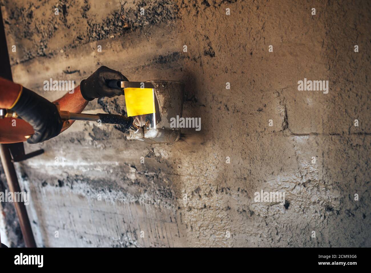Mortar hopper hi-res stock photography and images - Alamy
