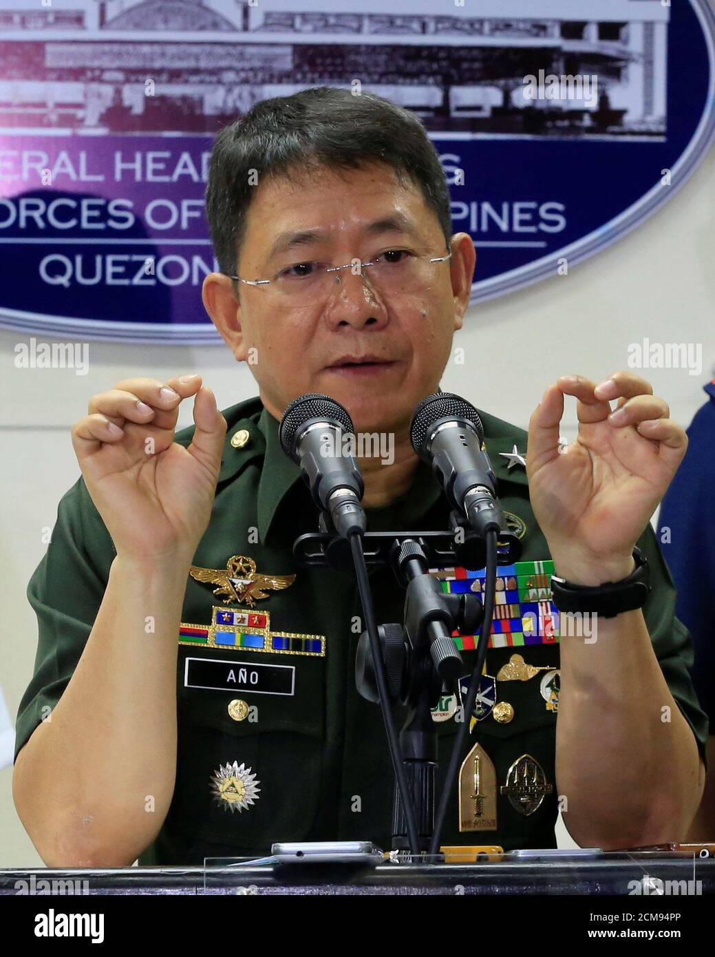 Armed philippines afp chief staff hi-res stock photography and images ...