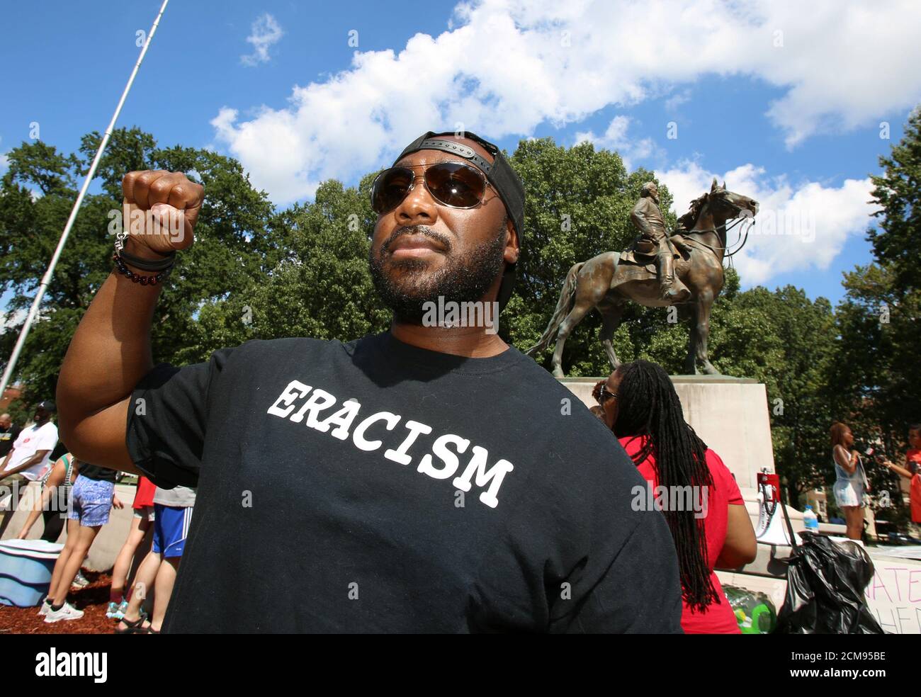 Nathan bedford forrest statue hi-res stock photography and images - Alamy
