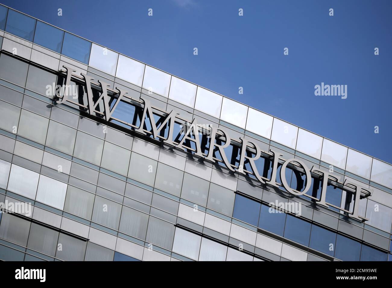 Jw marriott logo hi-res stock photography and images - Alamy