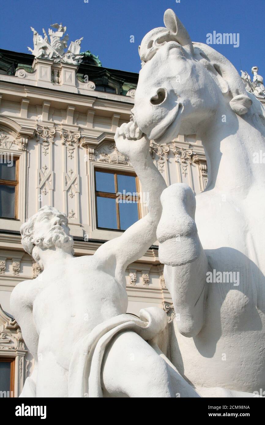 Baroque statue hi-res stock photography and images - Alamy