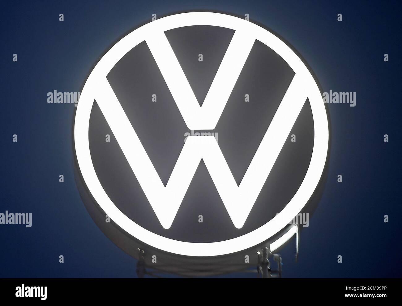 Volkswagen vw headquarters hi-res stock photography and images - Alamy