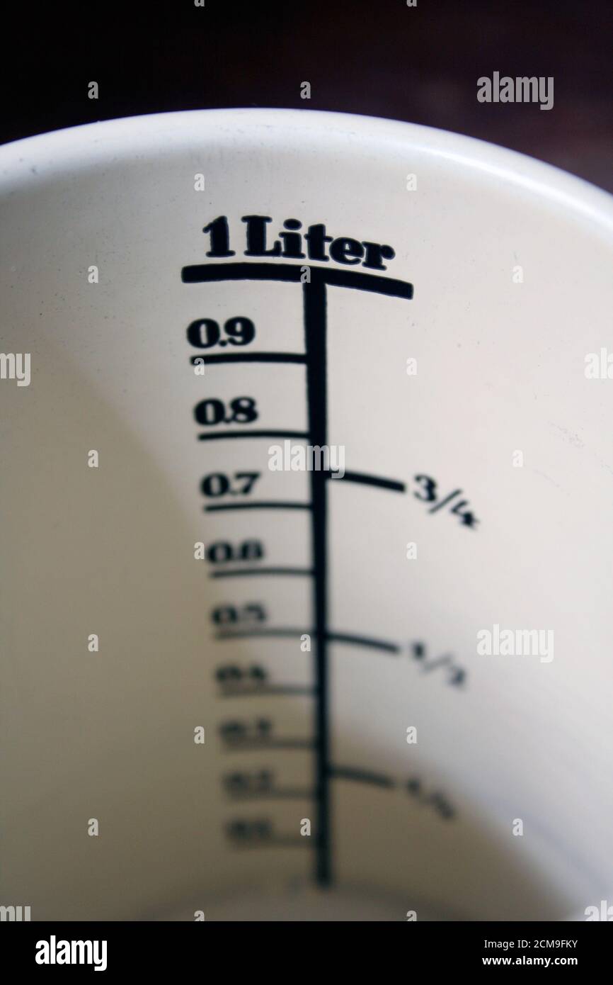 Litre container hi-res stock photography and images - Alamy