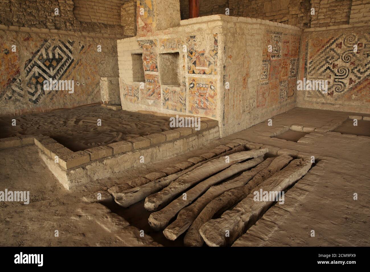 Moche mummy hi-res stock photography and images - Alamy