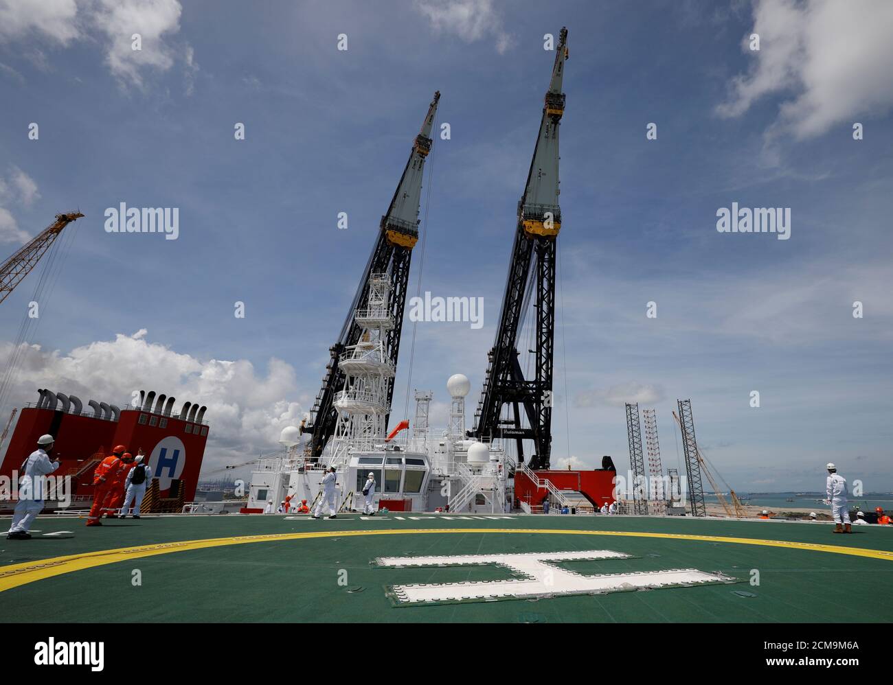 Heerema sleipnir hi-res stock photography and images - Alamy