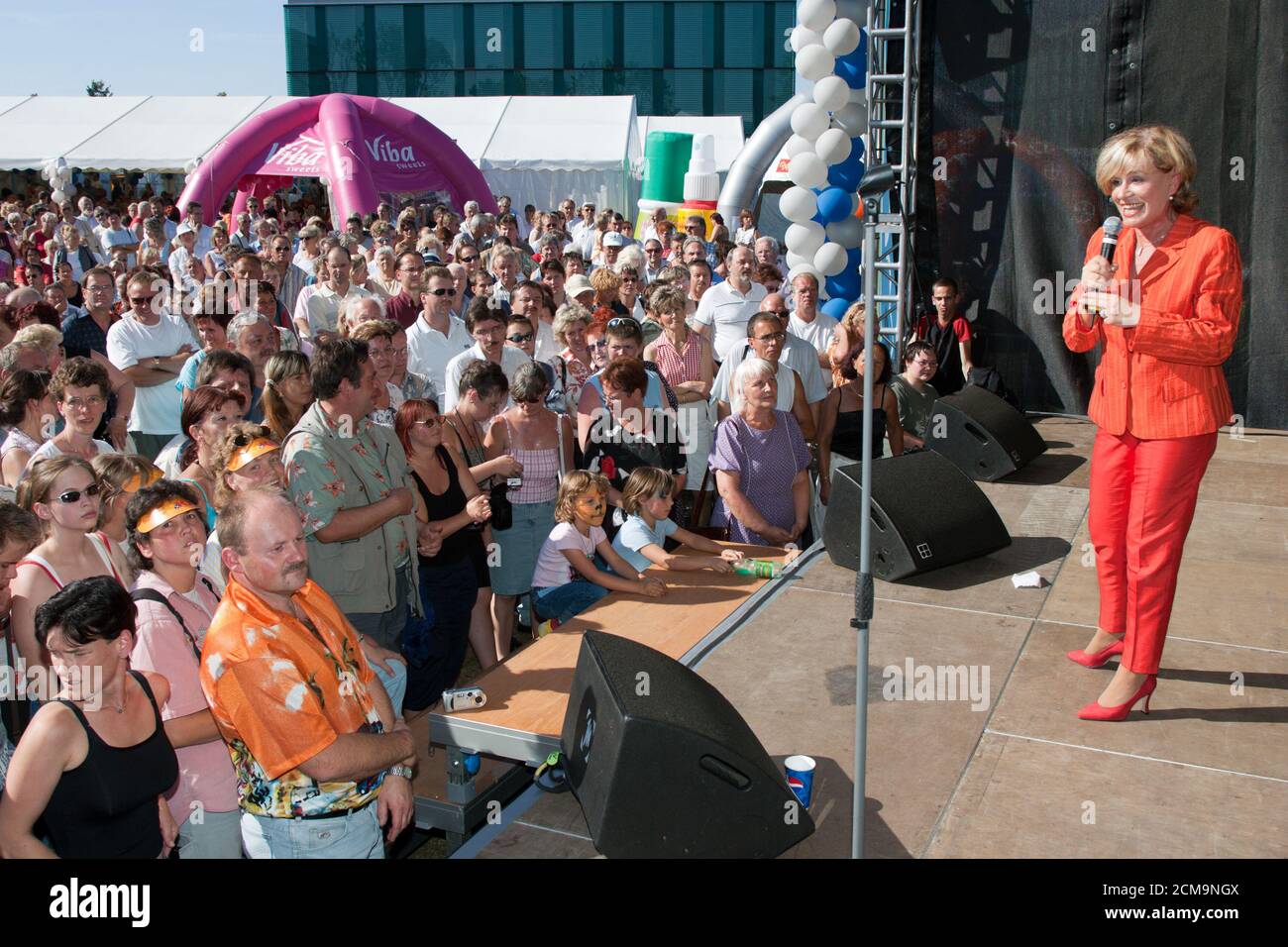 Mary roos at the show for the hi-res stock photography and images - Alamy