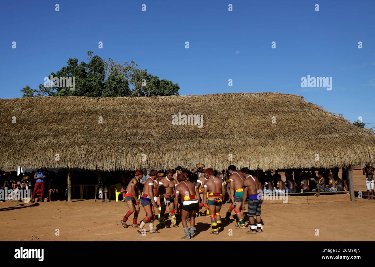 Xingu tribe dance hi-res stock photography and images - Alamy