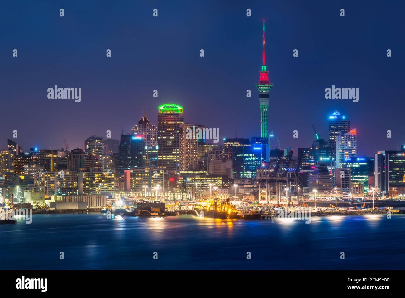 Cbd landmark buildings with iconic buildings hi-res stock photography ...