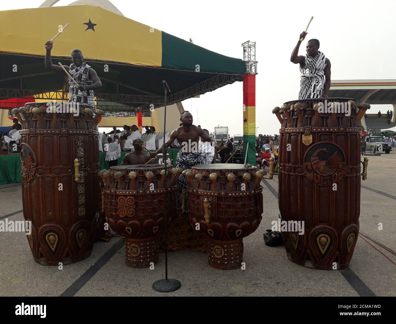 Drums ghana hi-res stock photography and images - Alamy