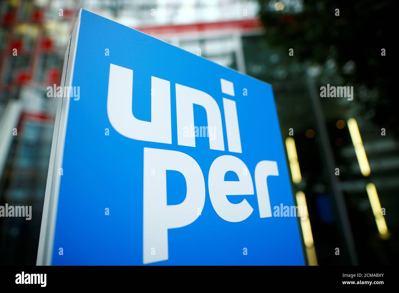 Uniper logo hi-res stock photography and images - Alamy