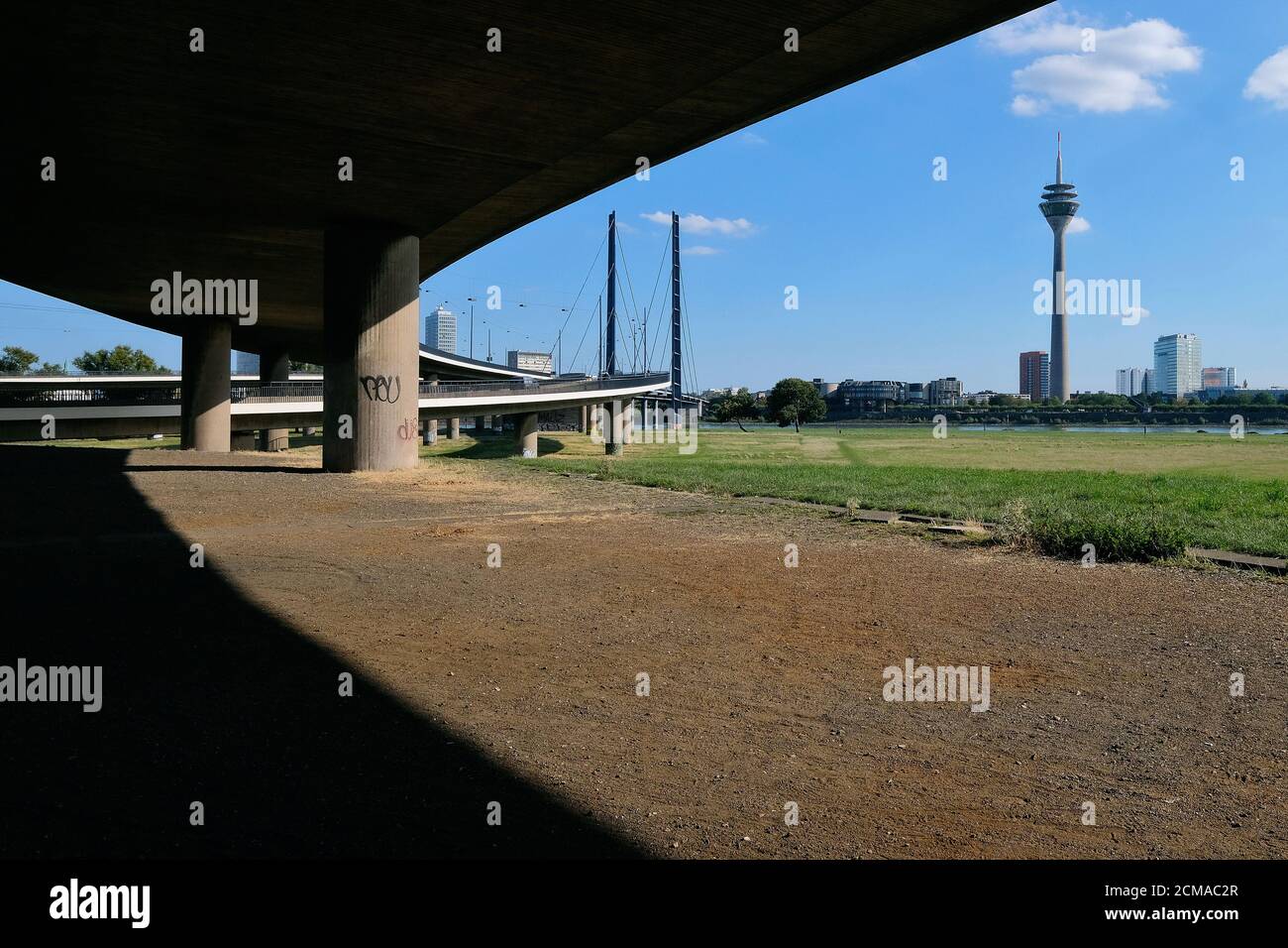 Duesseldorf oberkassel hi-res stock photography and images - Alamy