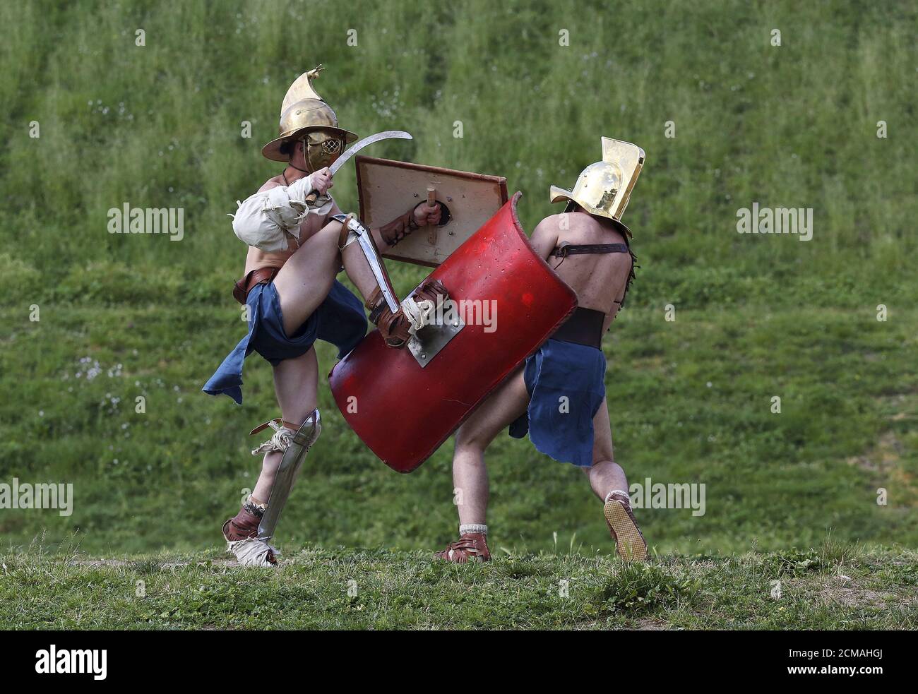 Gladiators fight hi-res stock photography and images - Alamy
