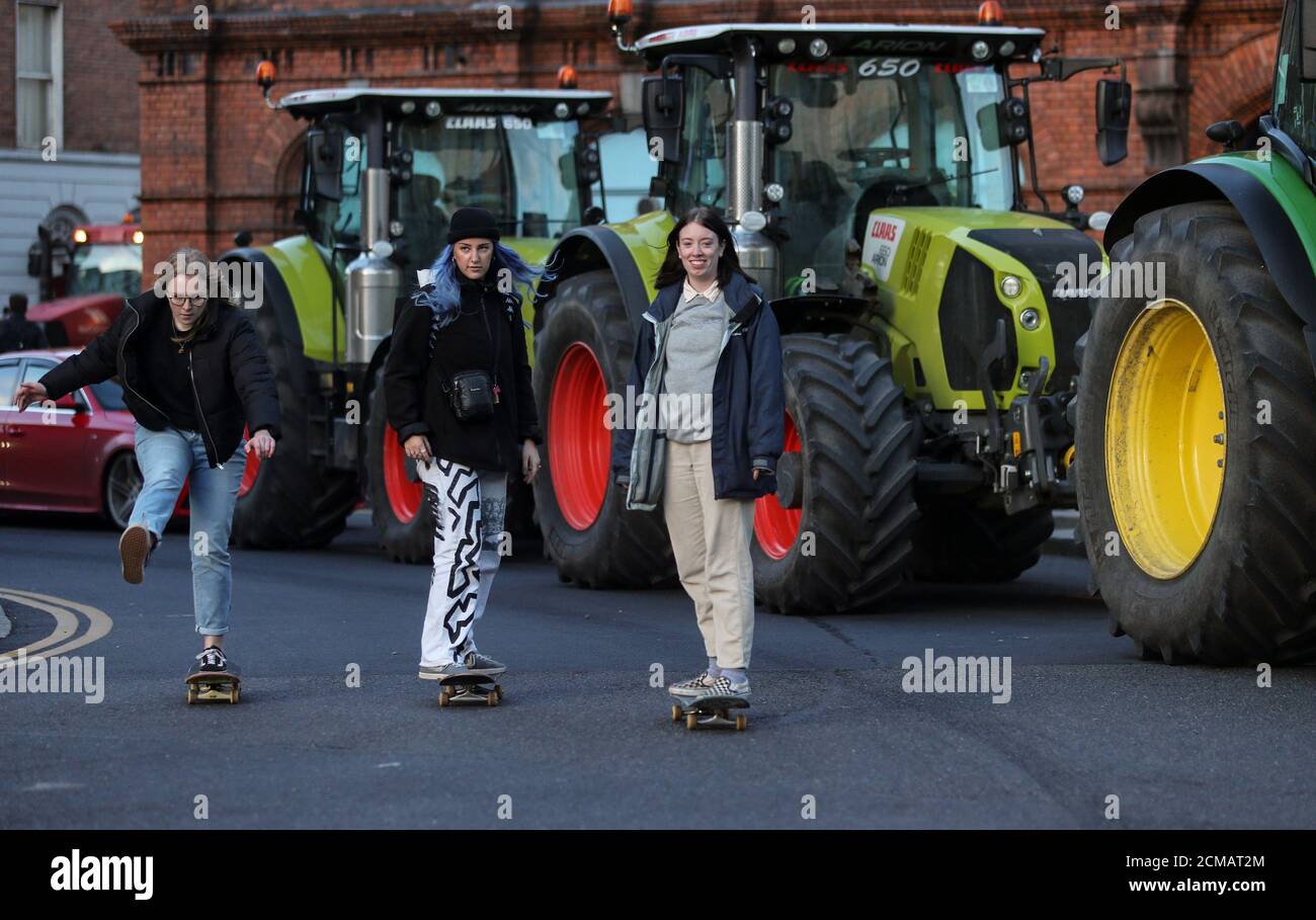 Traffic jam ireland hi-res stock photography and images - Alamy