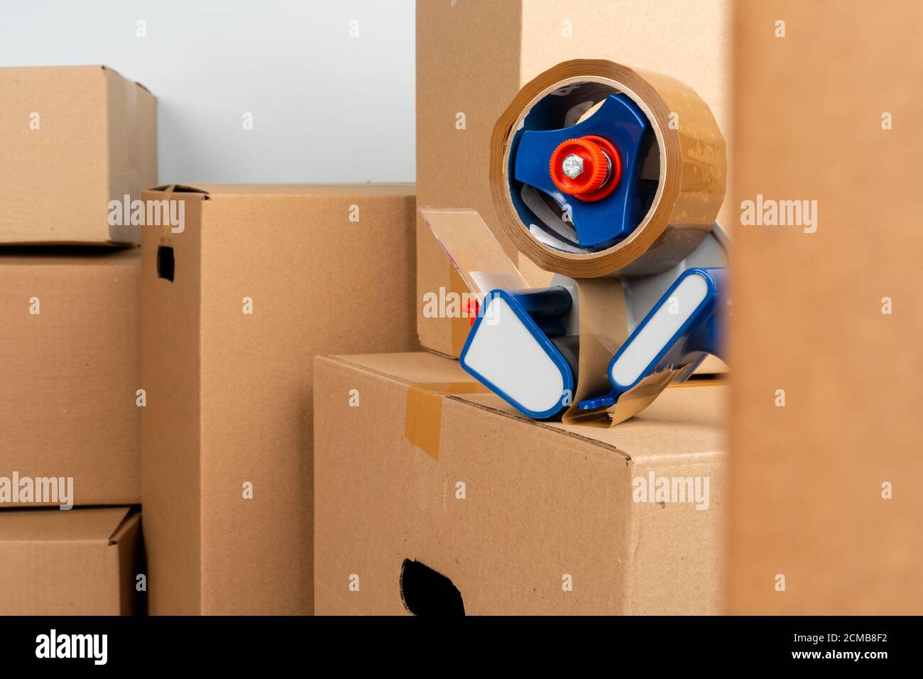 Close up photo of a stack of moving boxes Stock Photo - Alamy