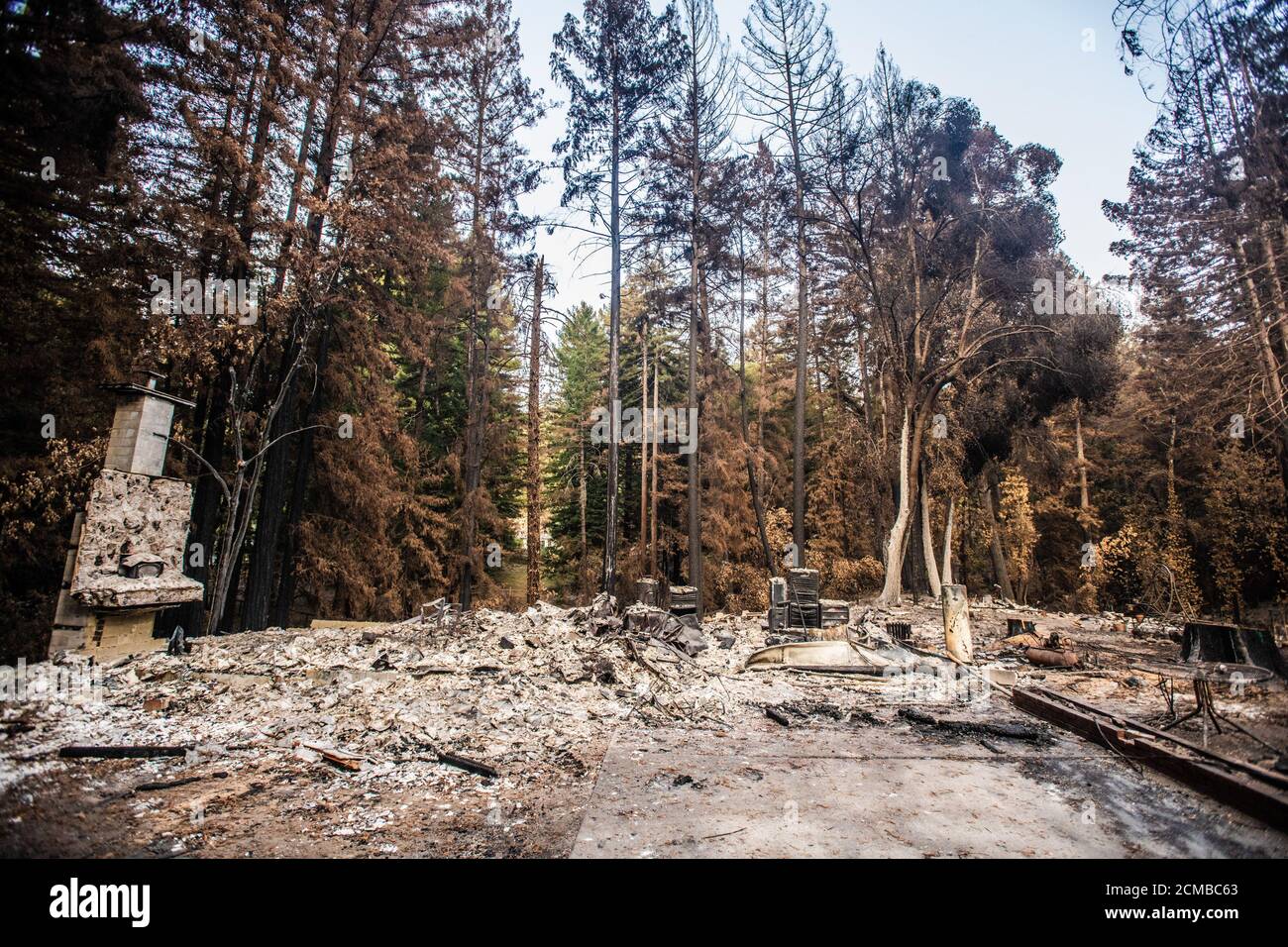 August complex fire hi-res stock photography and images - Alamy