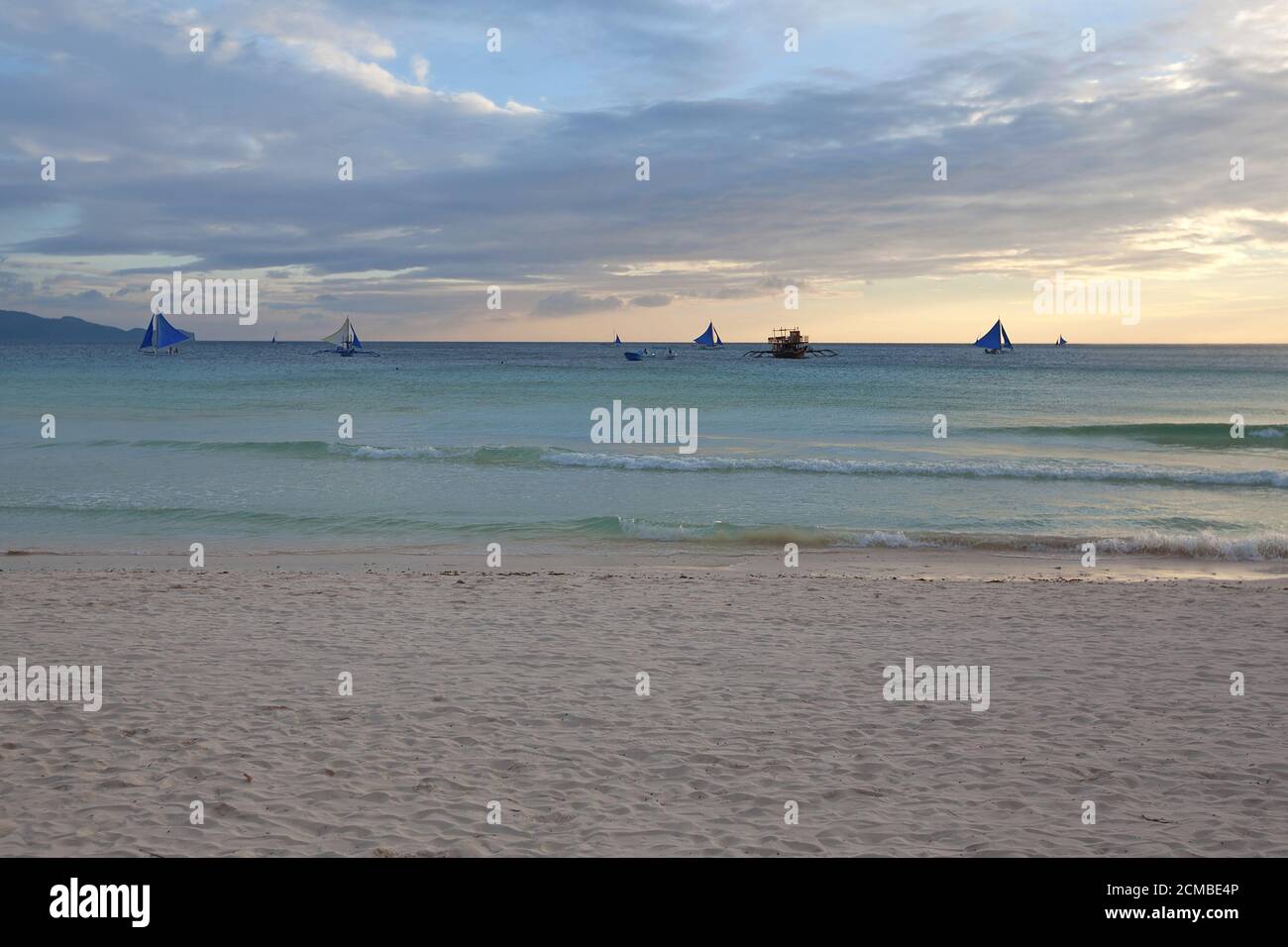 Boracay bay hi-res stock photography and images - Alamy