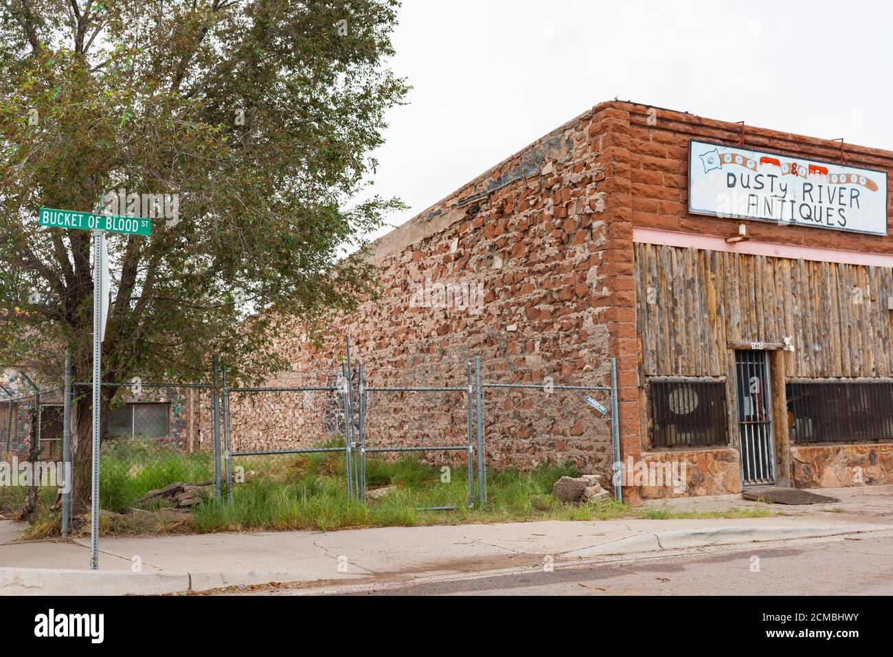 Dusty river antiques hi-res stock photography and images - Alamy