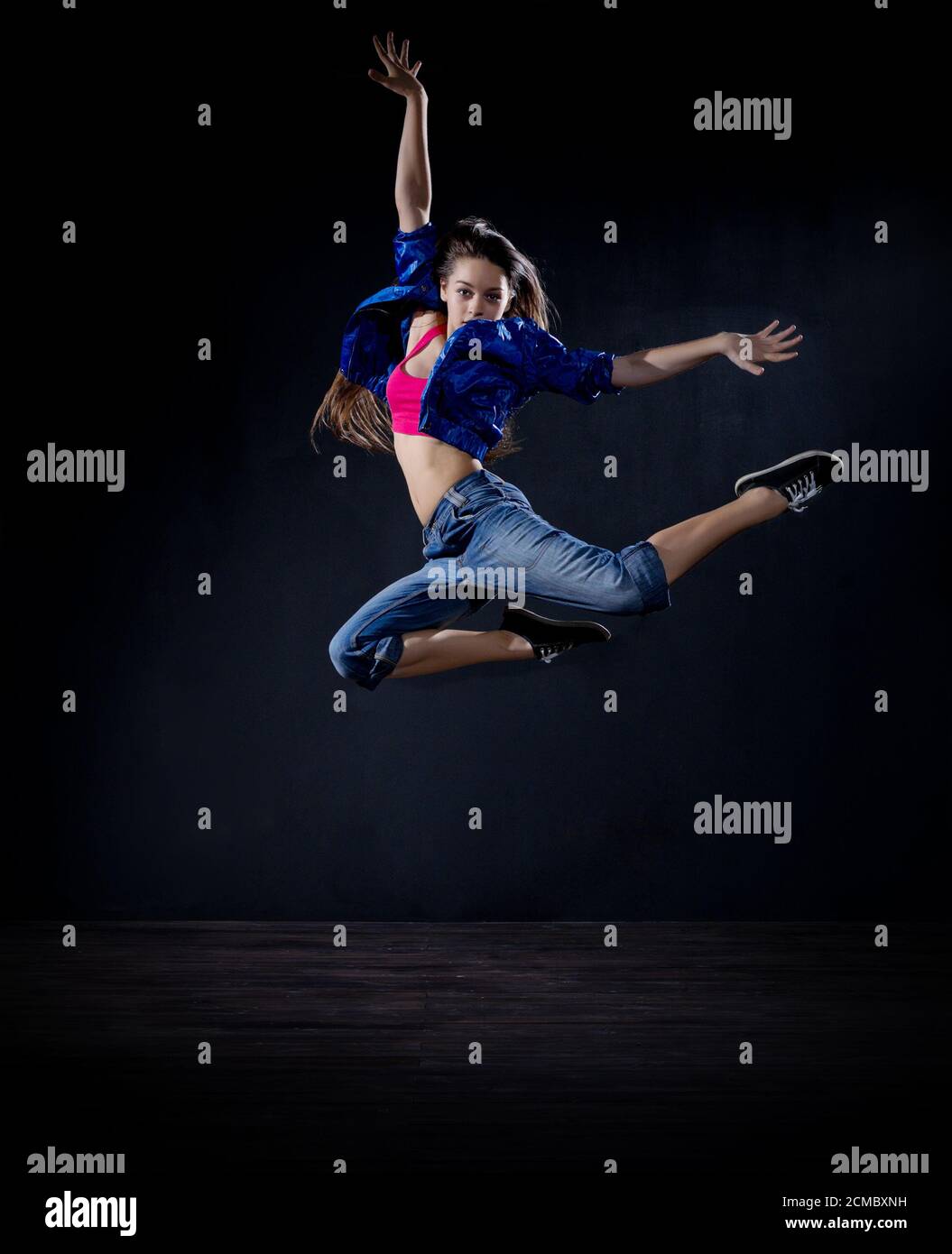 Girl dancer hi-res stock photography and images - Alamy