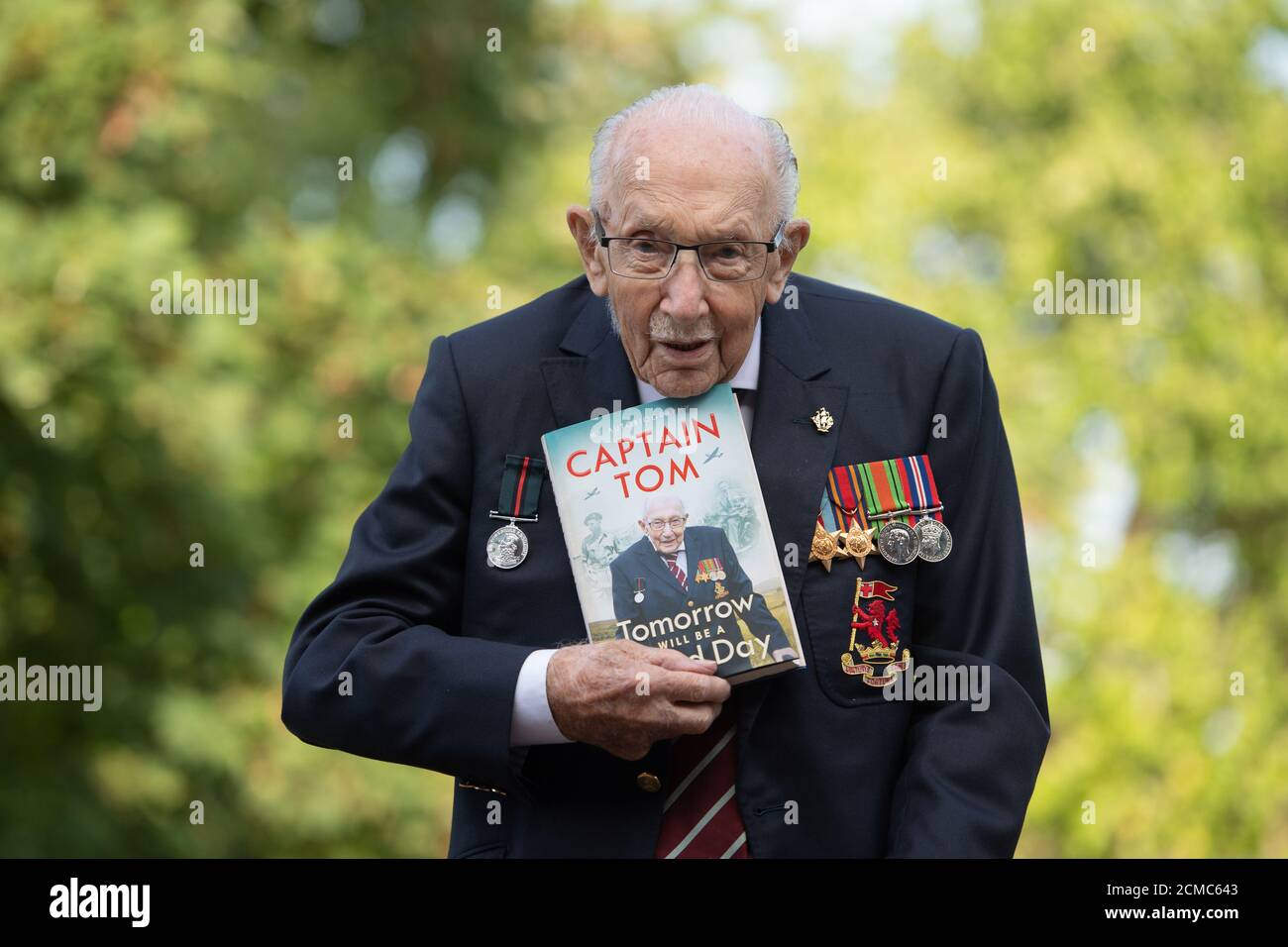 Captain tom moore home hi-res stock photography and images - Alamy