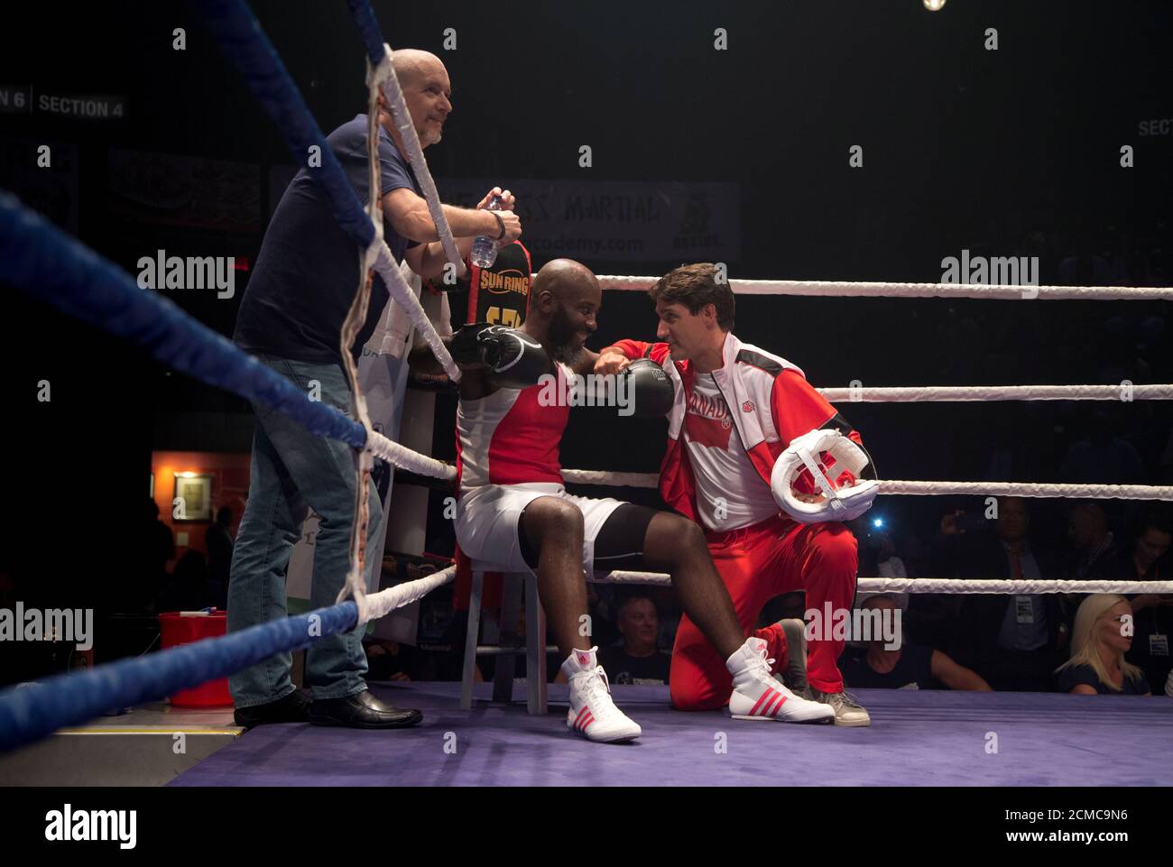 Justin trudeau boxing hi-res stock photography and images - Alamy