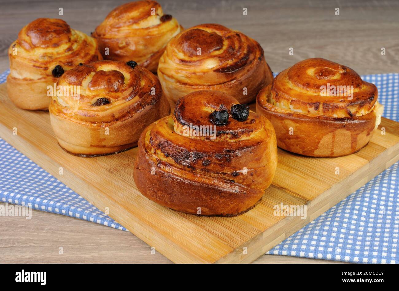 Buns with raisins hi-res stock photography and images - Alamy