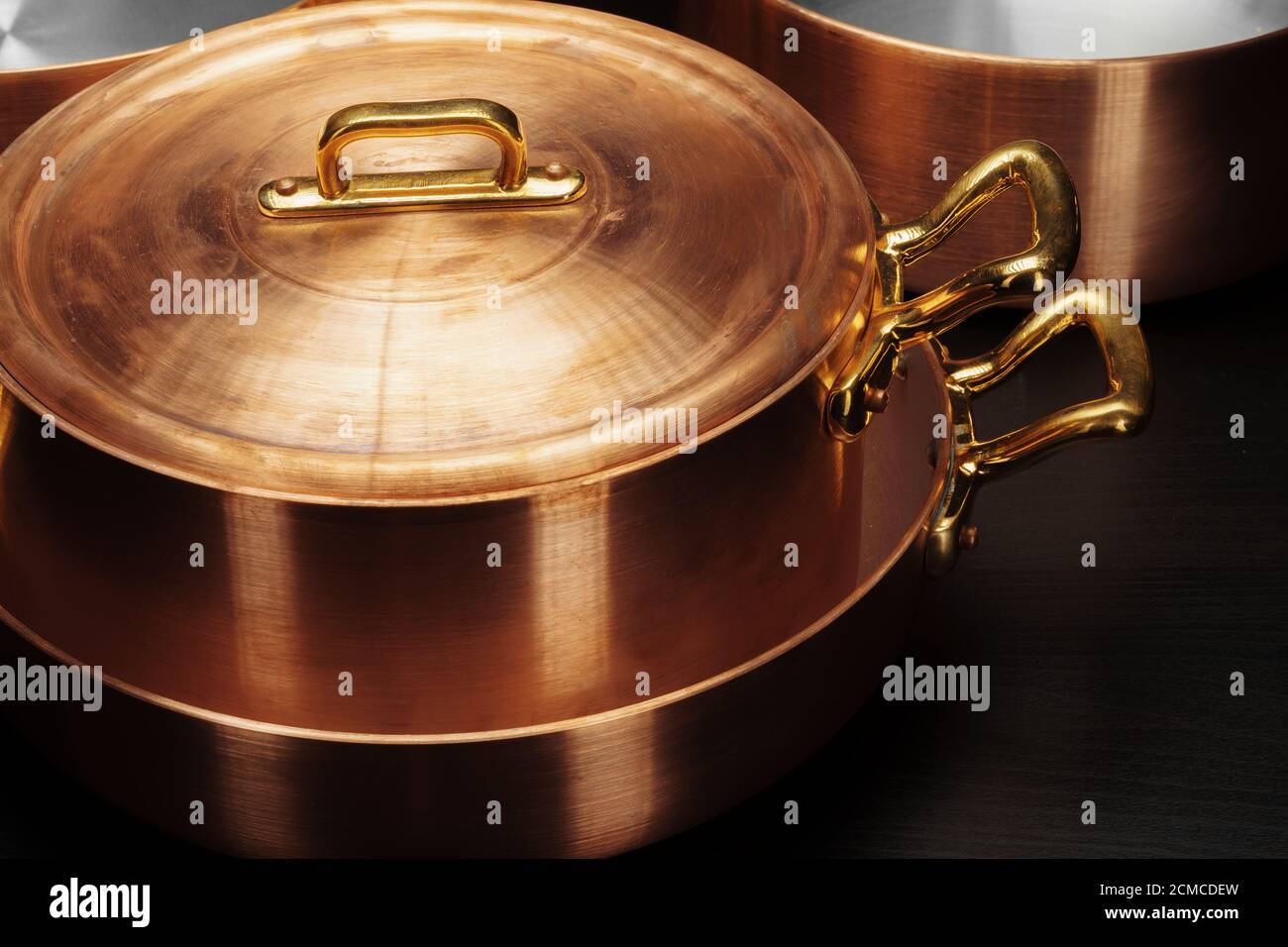 Frying pans pot tray hi-res stock photography and images - Alamy