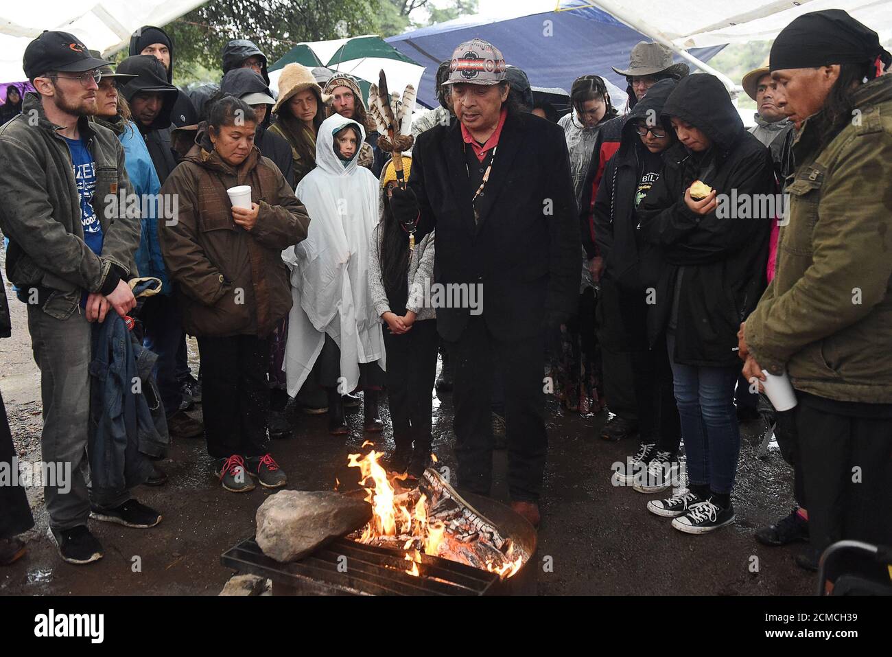 Pomo people hi-res stock photography and images - Alamy