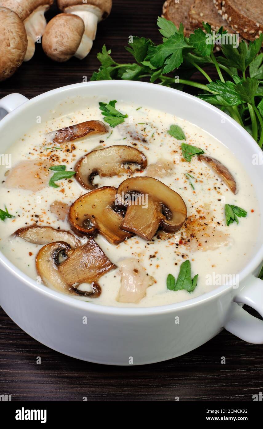 Pureed soup hi-res stock photography and images - Alamy